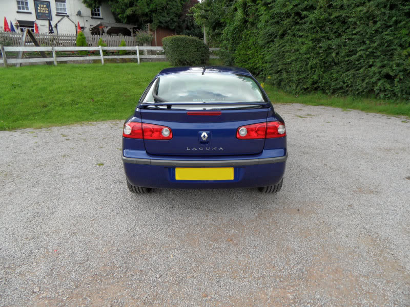 My blue mk2 Laguna 2.0 dCi - French Car Forum